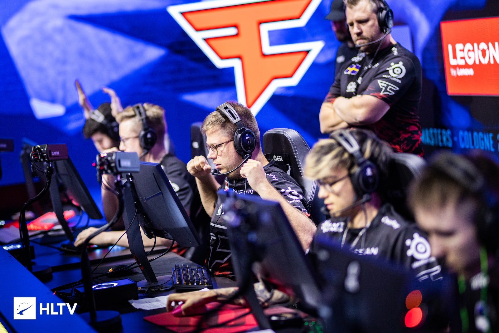 FaZe Clan's Epic Journey to Intel Grand Slam Season 4 - Hellcase Blog